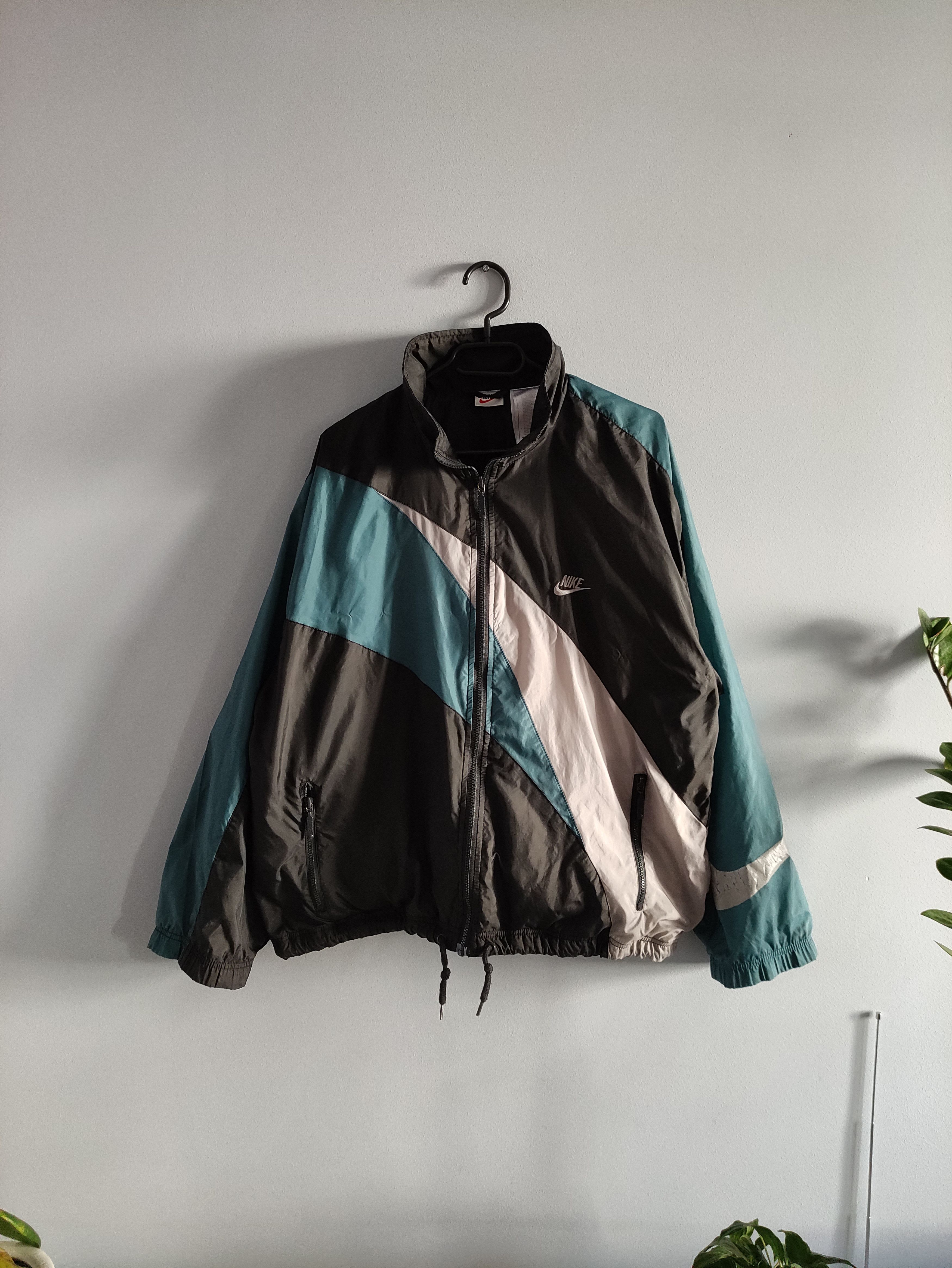 Nike × Vintage Vintage Nike windbreaker jacket track top 90s retro ...