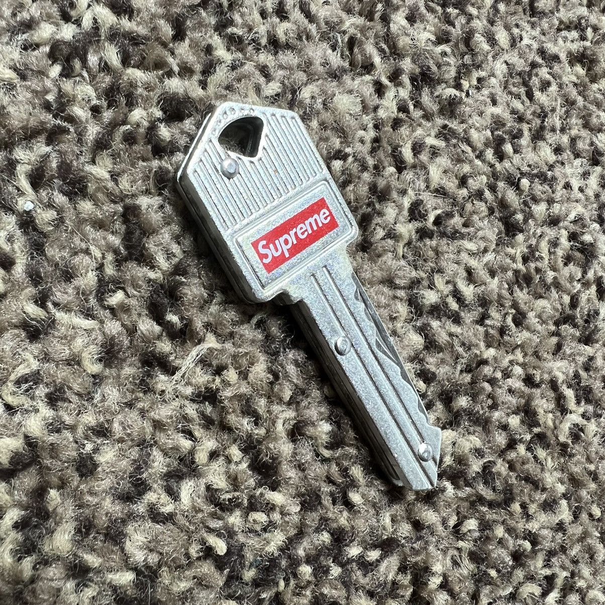 Supreme Supreme Key Knife Silver Preowned | Grailed
