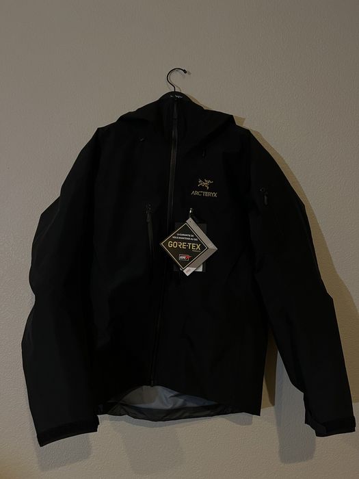 Arc'Teryx NWT Arc’teryx Alpha SV - 24K Gold Black | Grailed
