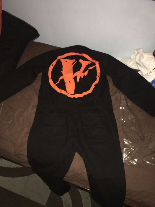 Vlone Vlone x Friends & Family | Grailed