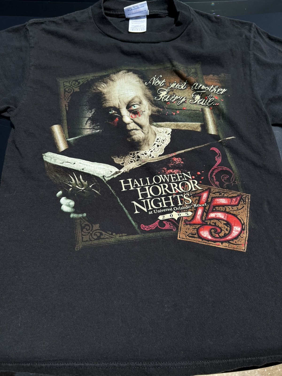 Vintage 2005 Vintage HHN Halloween horror nights storyteller tee | Grailed