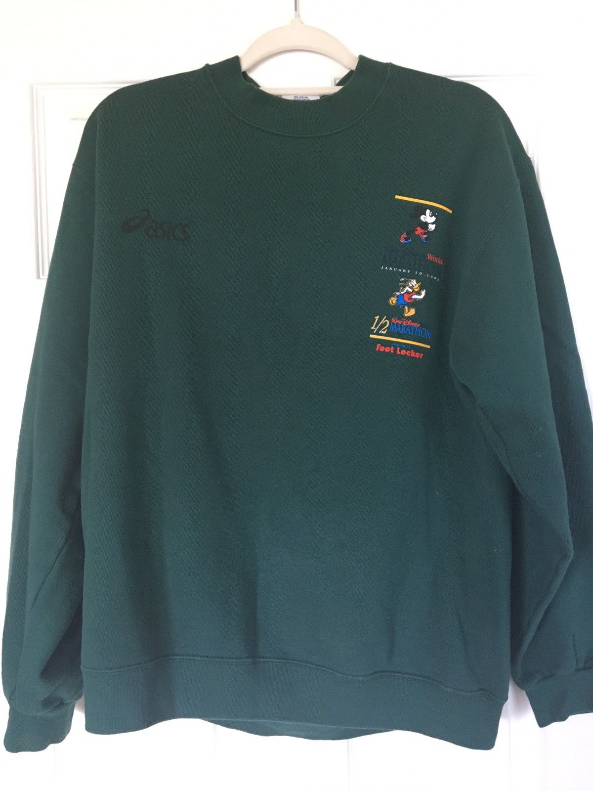 Disney × Streetwear × Vintage Vintage Disney 1999 Marathon Foot Locker ...