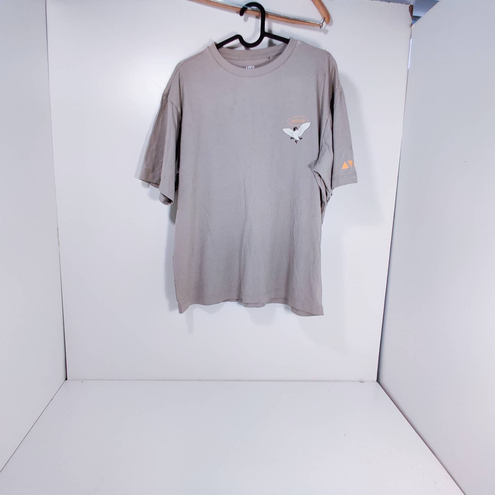 Uniqlo Uniqlo Demon Slayer Chuntaro Zenitsu UT WOMEN - Xtra Large | Grailed
