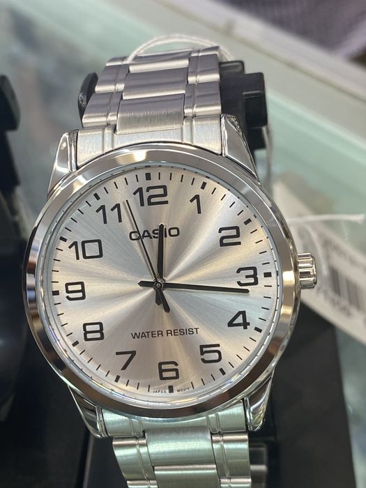 Casio CASIO WATCH 37mm for Men Regular Size in Stainless Steel | Grailed