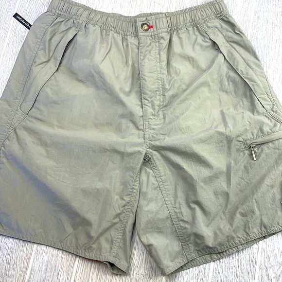 The North Face The North Face. Men's lightweight Stow Pocket Hiking ...