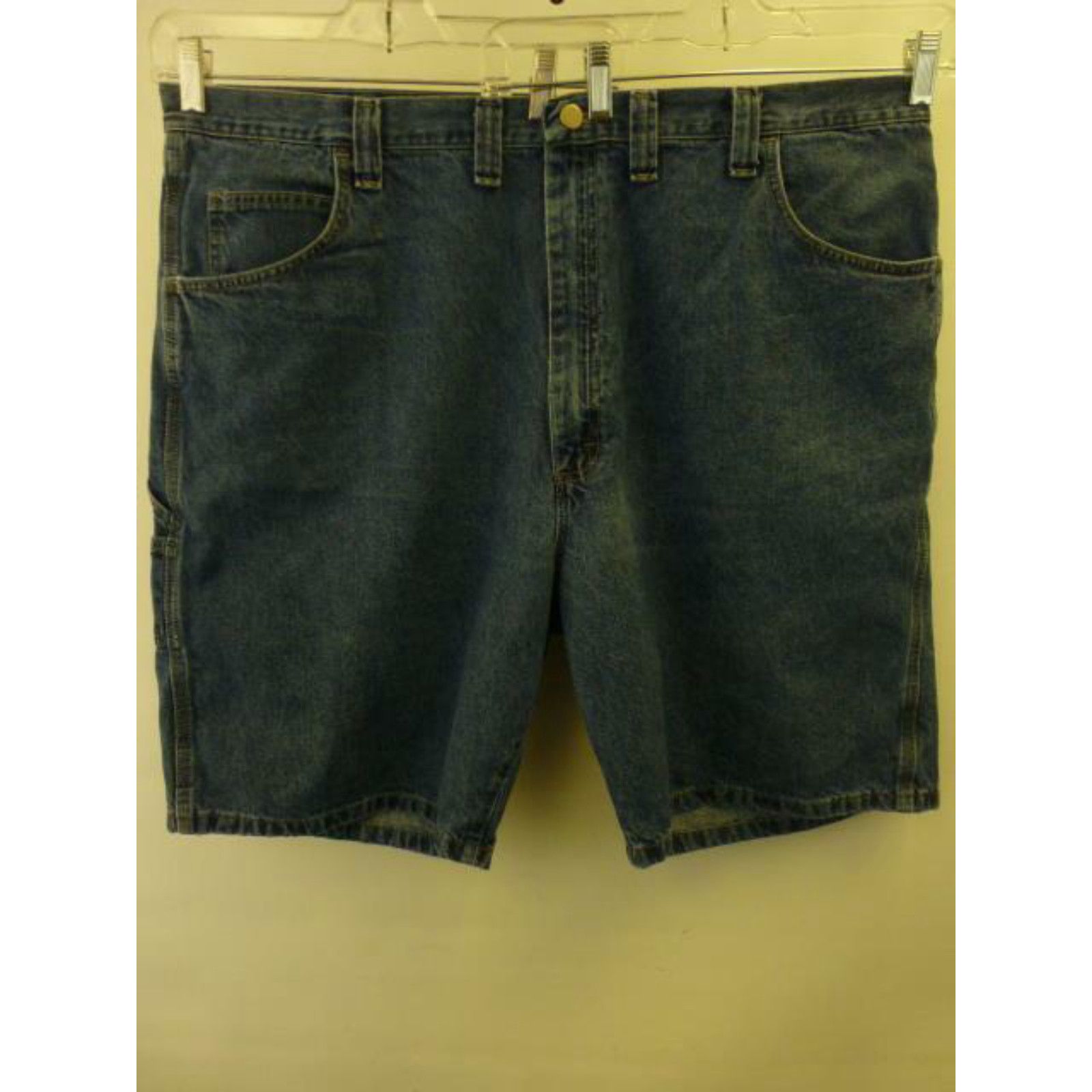 Vintage mens WRANGLER denim Carpenter utility shorts 44 work chore ...