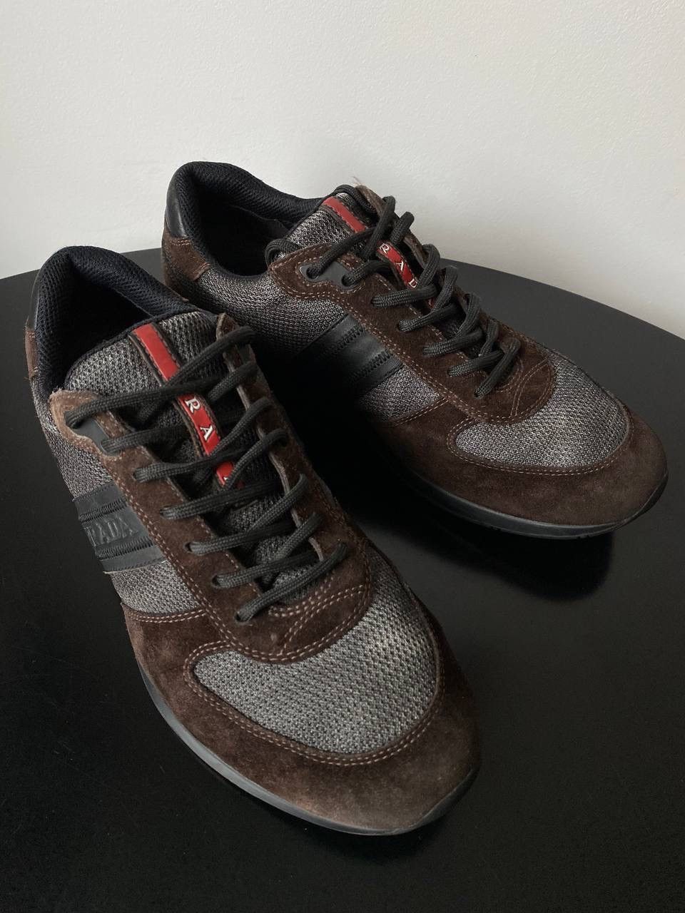 Prada × Vintage Prada 4E 1537 Leather Logo Low-Top Sneakers | Grailed