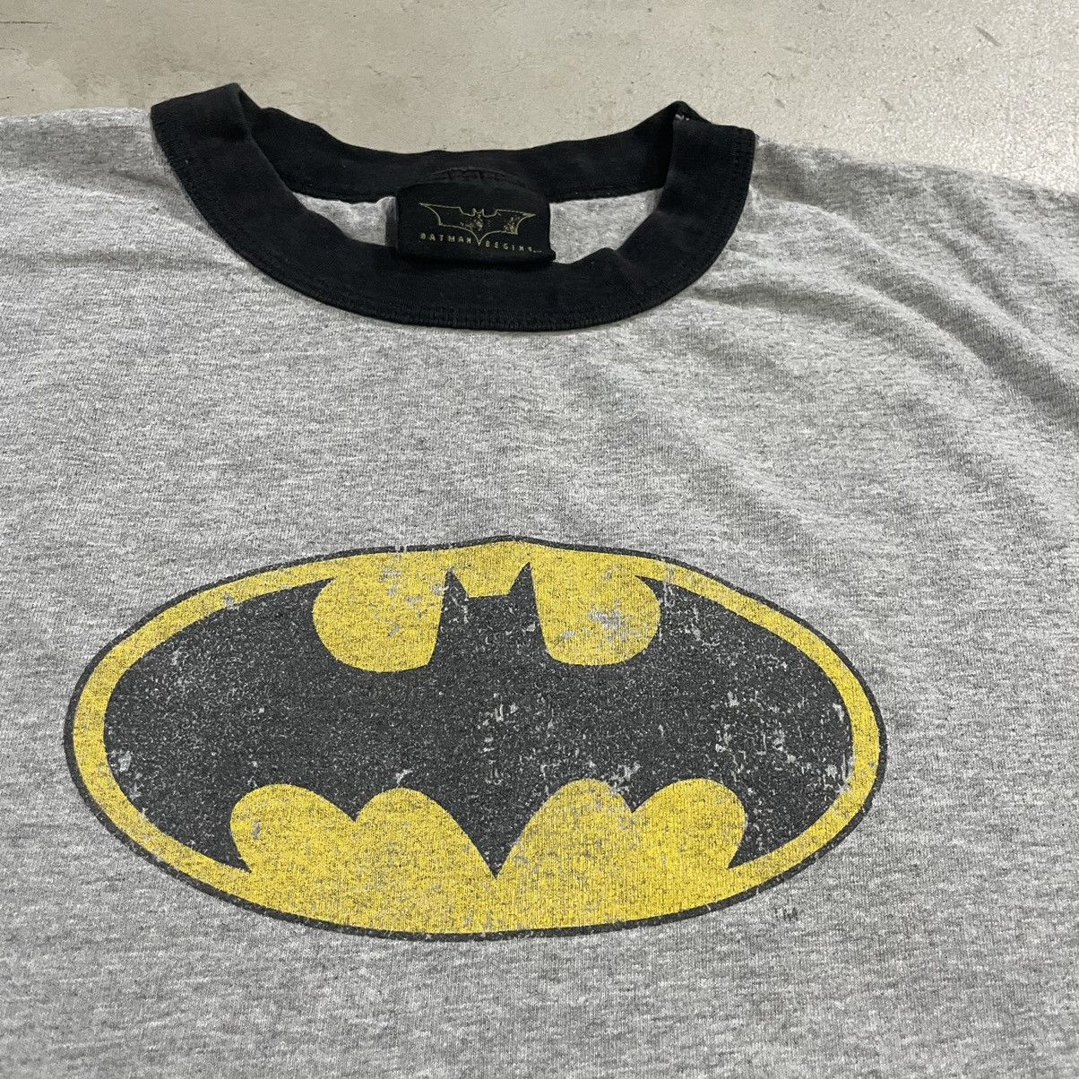 Vintage 2005 Batman Begins retro 80s Tim Burton Logo ringer tee | Grailed