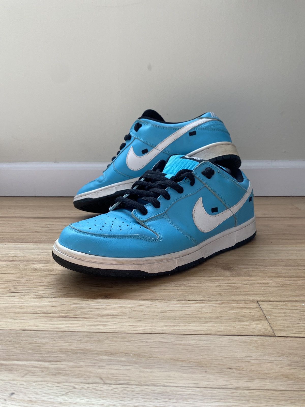 Nike × Rare × Streetwear NIKE SB DUNK LOW TOKYO BLUE TAXI | Grailed