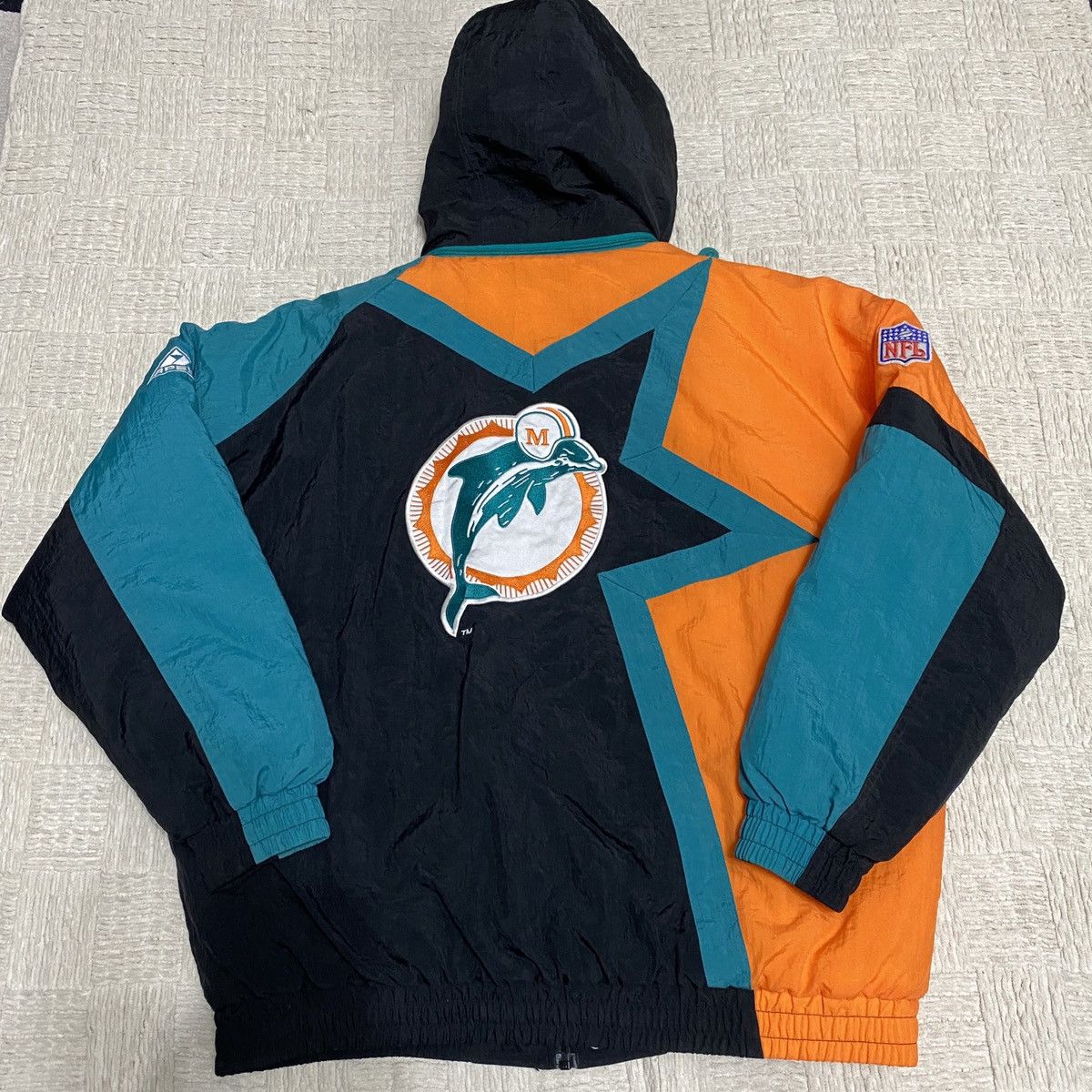 Apex One Vintage 90's Miami Dolphins NFL Pro Line Puffer Apex One XL ...