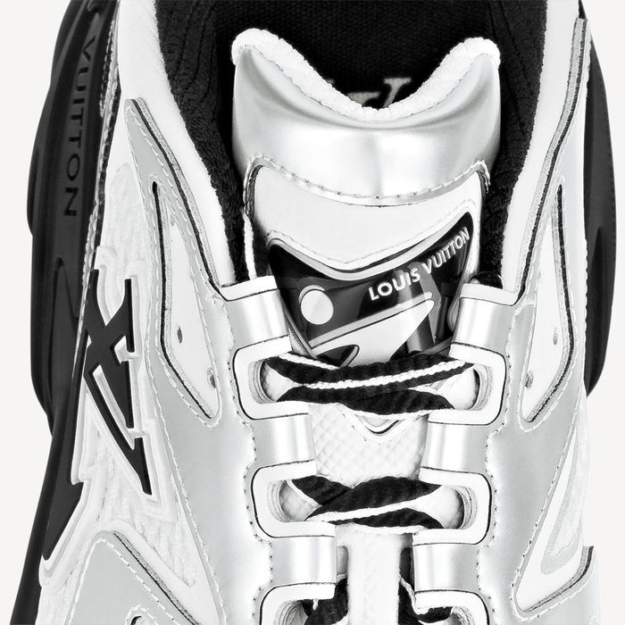 Louis Vuitton LV RUNNER TATIC SNEAKER | Grailed