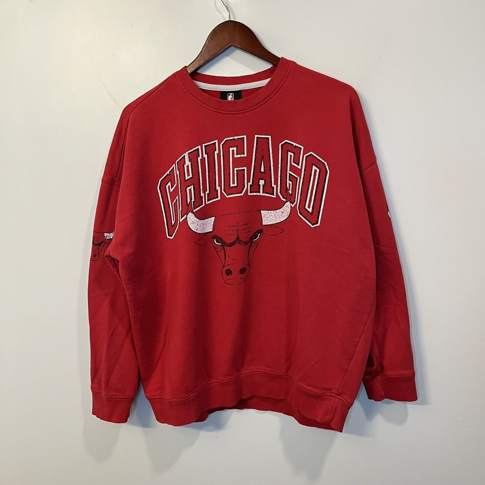 NBA × Vintage Vintage 90s Chicago Bulls NBA Basketball Crewneck Sweater ...