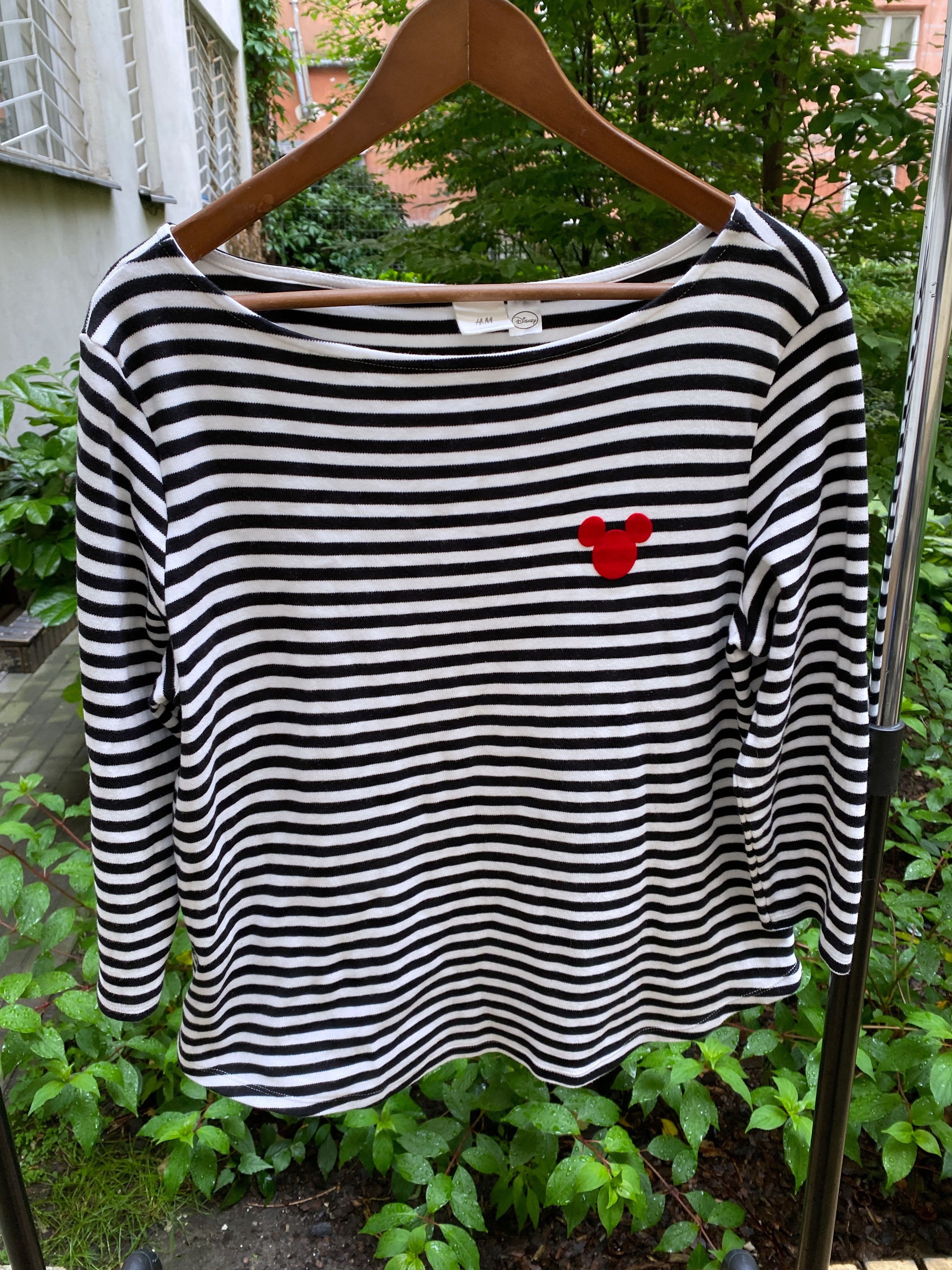 Disney × H&M × Mickey Mouse Disney H&M Mickey Mouse big logo sweater ...