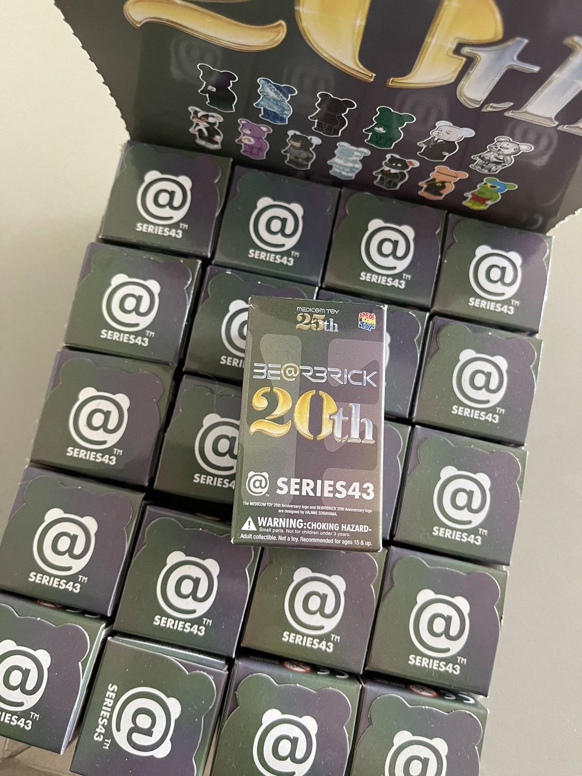 Medicom Bearbrick Bearbrick Series 43 Blind Box | Grailed