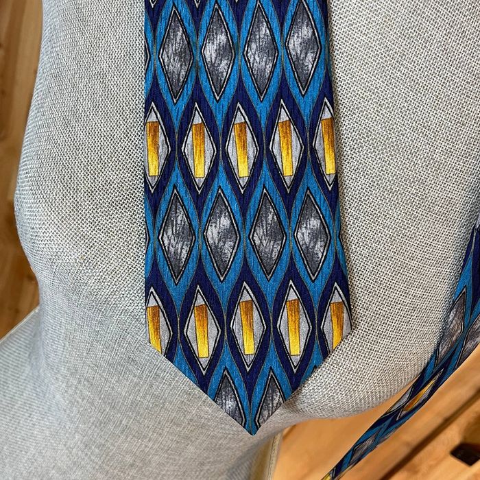 Other Cocktail Collection Vodka Under a Microscope Tie | Grailed