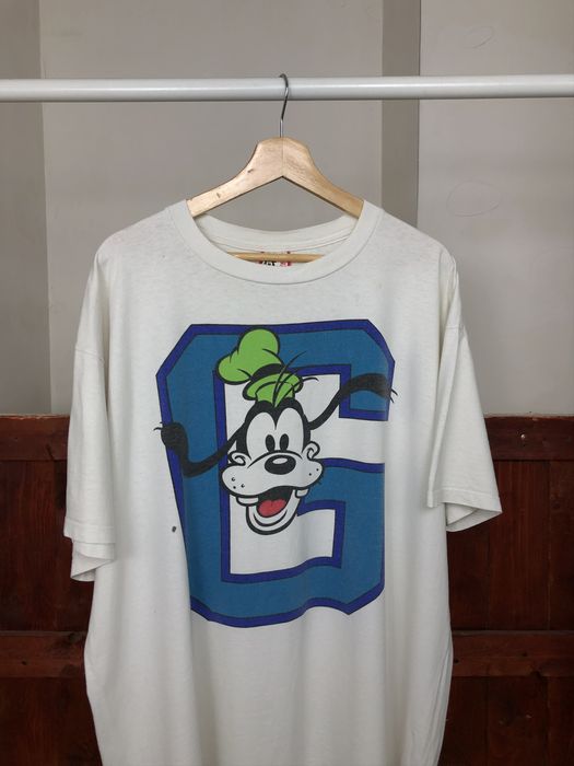 Vintage DISNEY 90s vintage Printed Graphic Guffy white tee cartoon ...