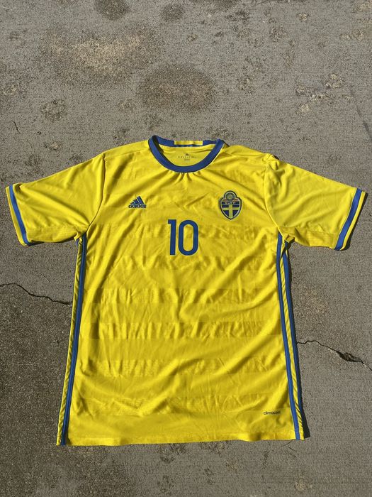 Adidas Sweden Home Kit Zlatan Ibrahimovic Jersey | Grailed Adidas Sweden Home Kit Zlatan Ibrahimovic Jersey | Grailed