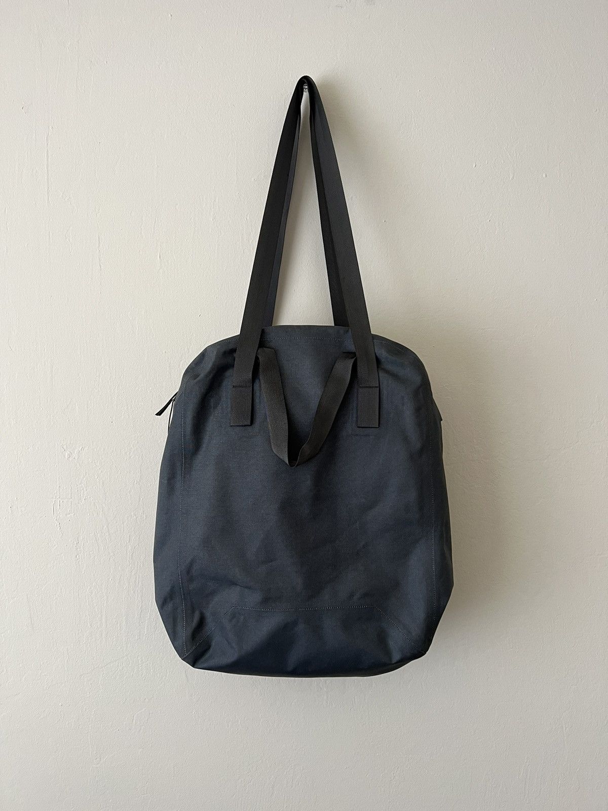Veilance Veilance Seque Tote Bag Grey | Grailed