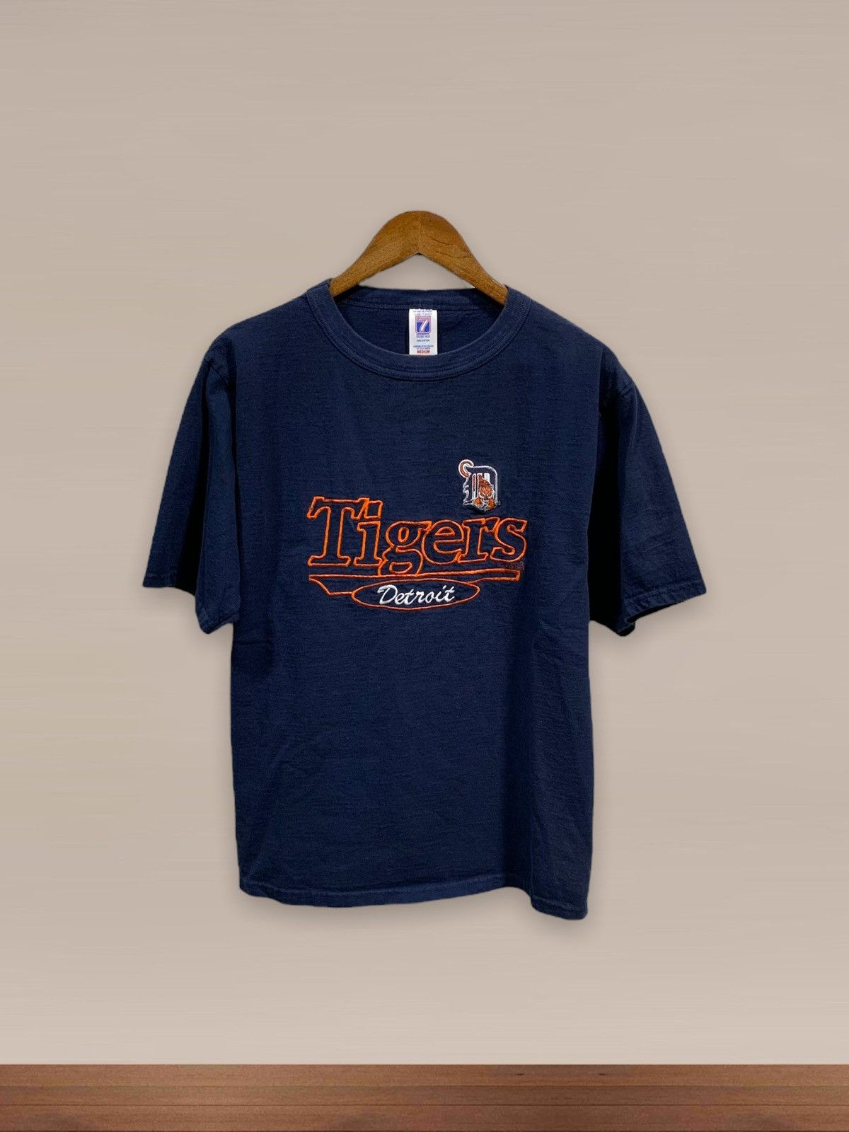 Logo 7 × Streetwear × Vintage Vintage Logo 7 Detroit Tigers Shirt | Grailed