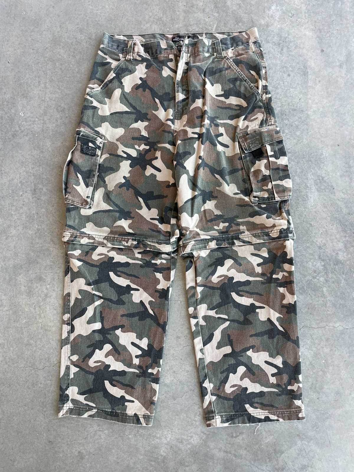 Vintage Early 2000’s No boundaries zip off pants | Grailed