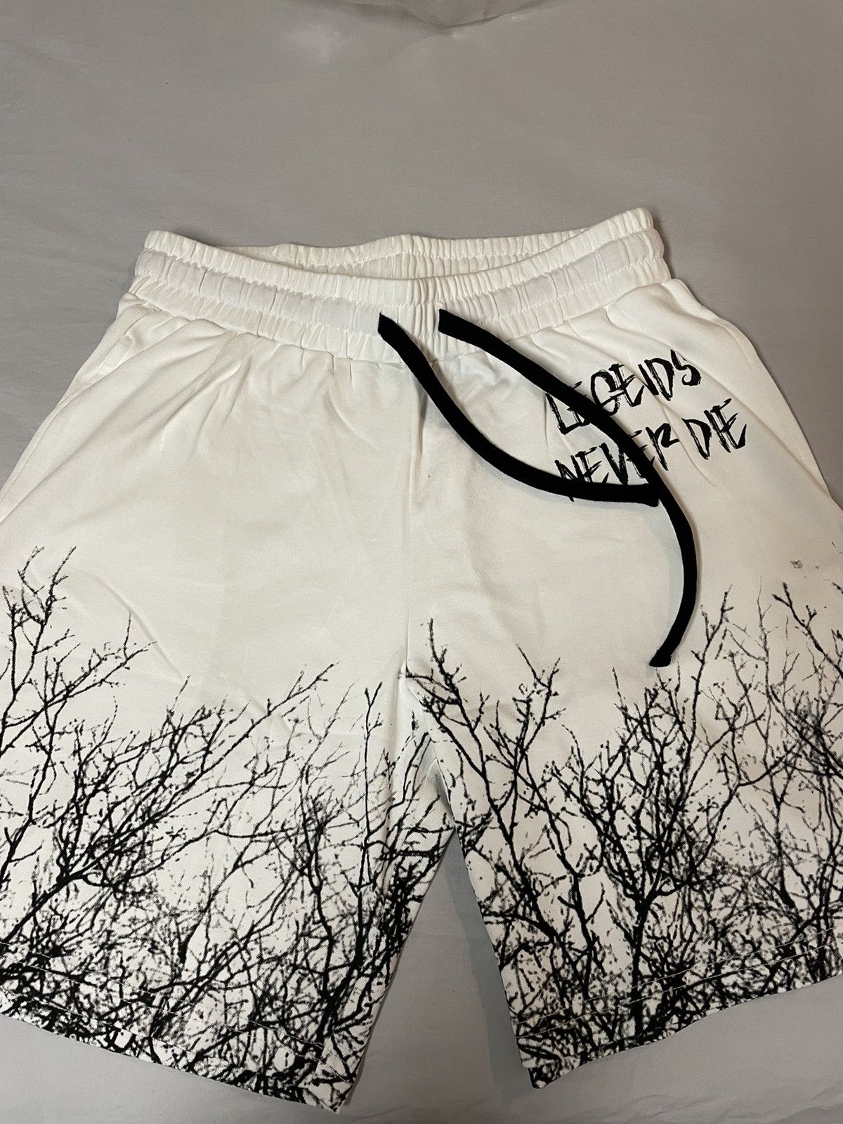 999 Club JUICE WRLD X 999 CLUB: LEGENDS NEVER DIE "TREE" SHORTS | Grailed