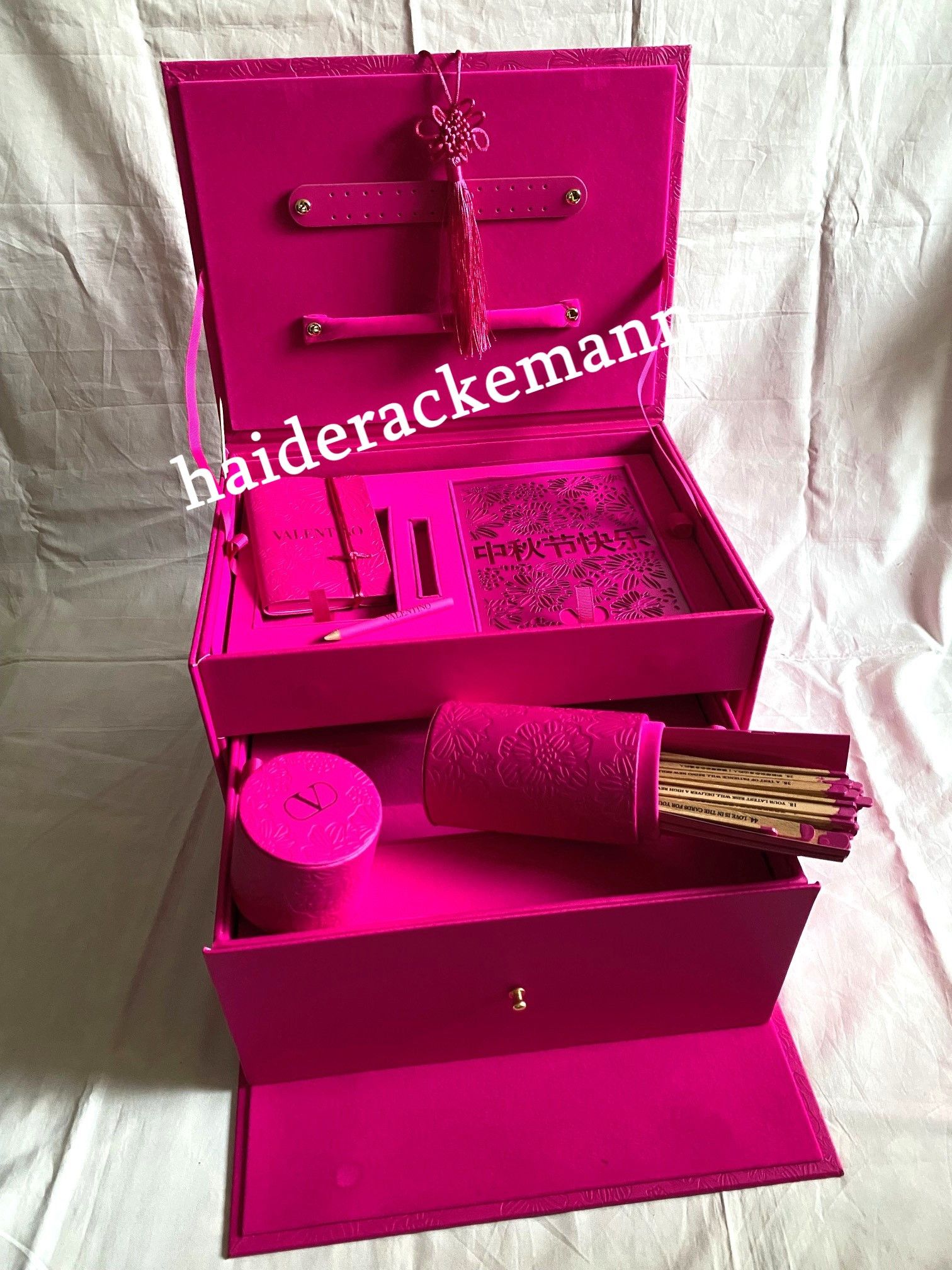 Valentino Valentino 2022 mid-autumn festival accessories box gift set ...