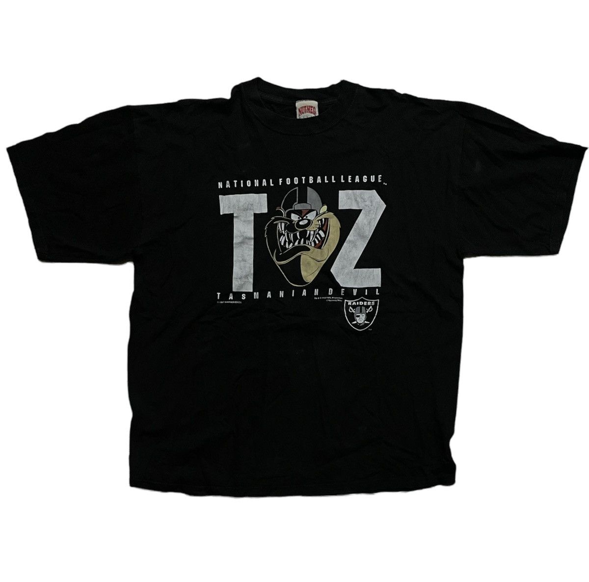 NFL × Vintage × Warner Bros Taz x NFL Raiders 1997 Rare | Grailed