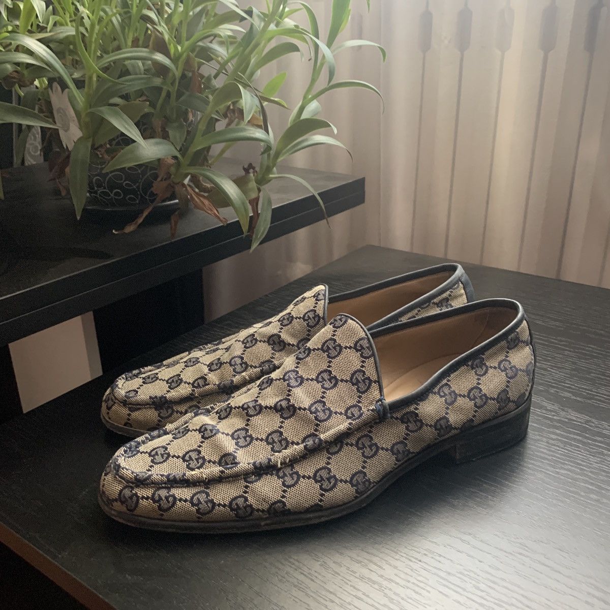 Gucci Vintage loafer GG beige brown monogram canvas | Grailed