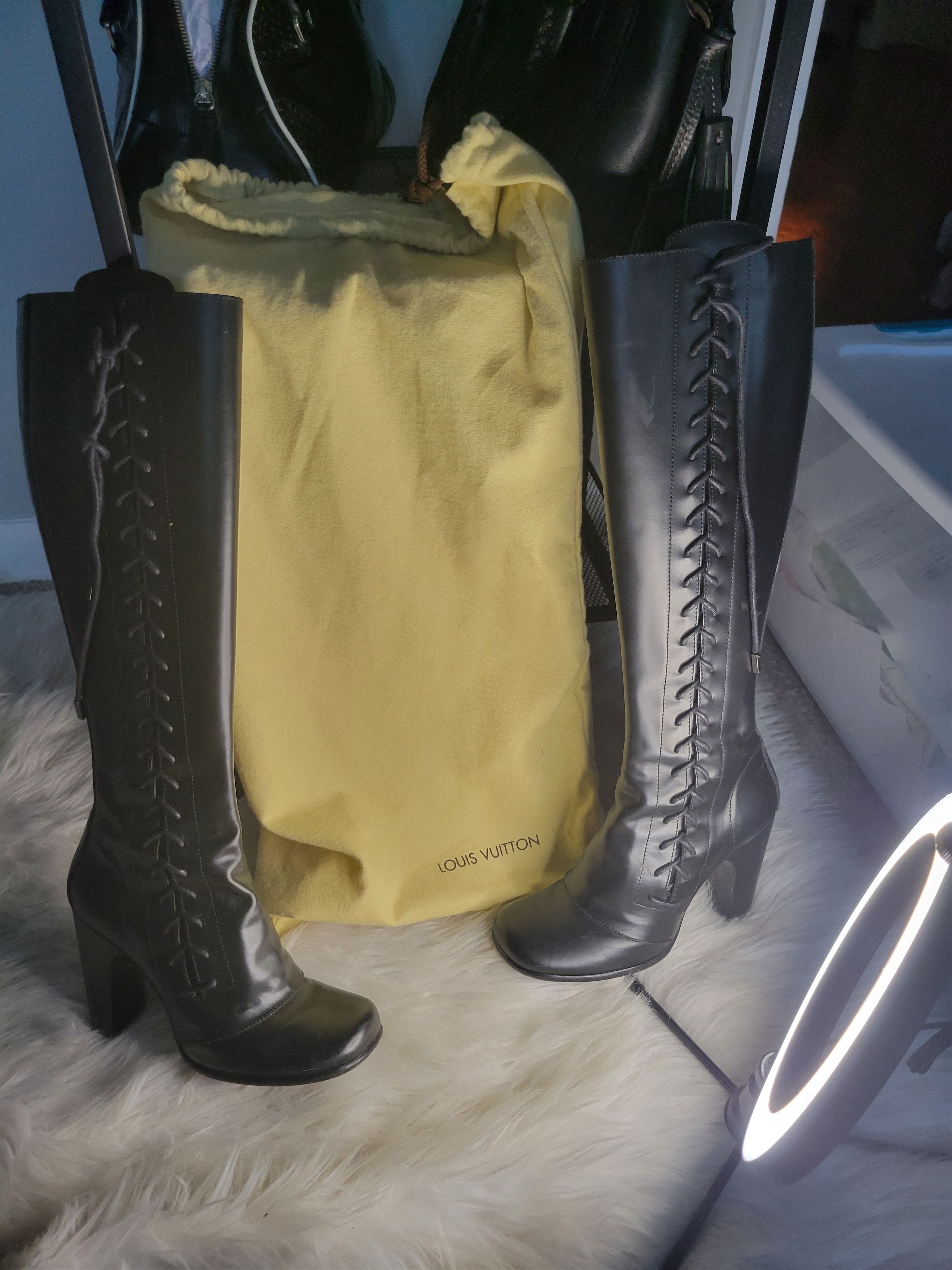 Louis Vuitton Louis Vuitton laced boots in smooth matte leather size 37 ...