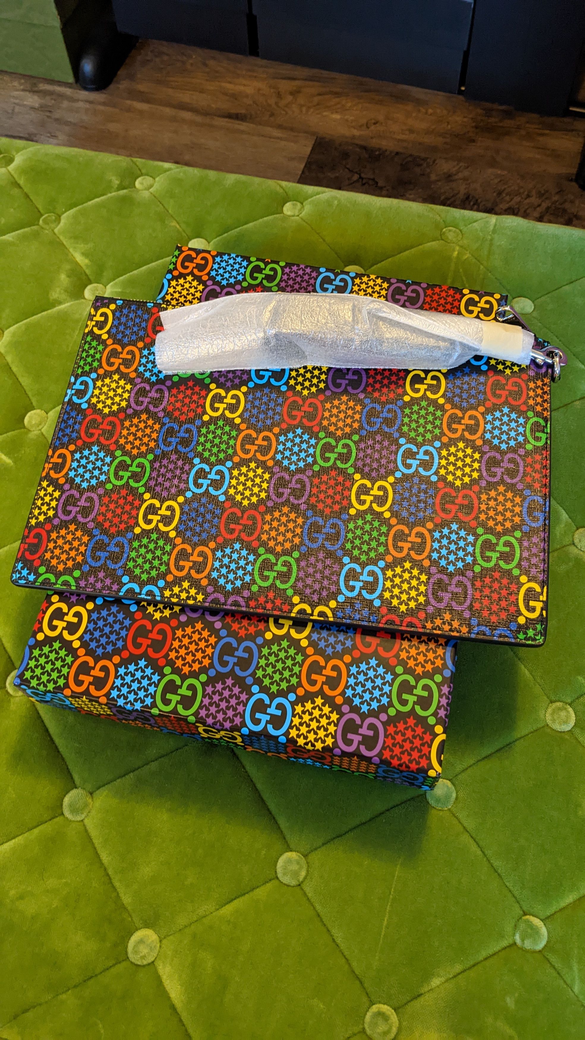 Gucci New Gucci psychedelic pouch | Grailed