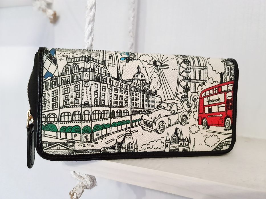 Harrods Harrods wallet Monochrome London Zip-Around | Grailed