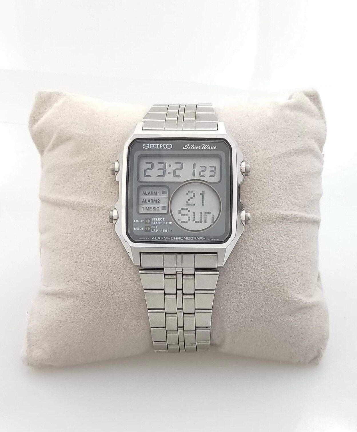 Seiko × Vintage × Watch Rare Vintage Seiko Big Running Man Digital ...