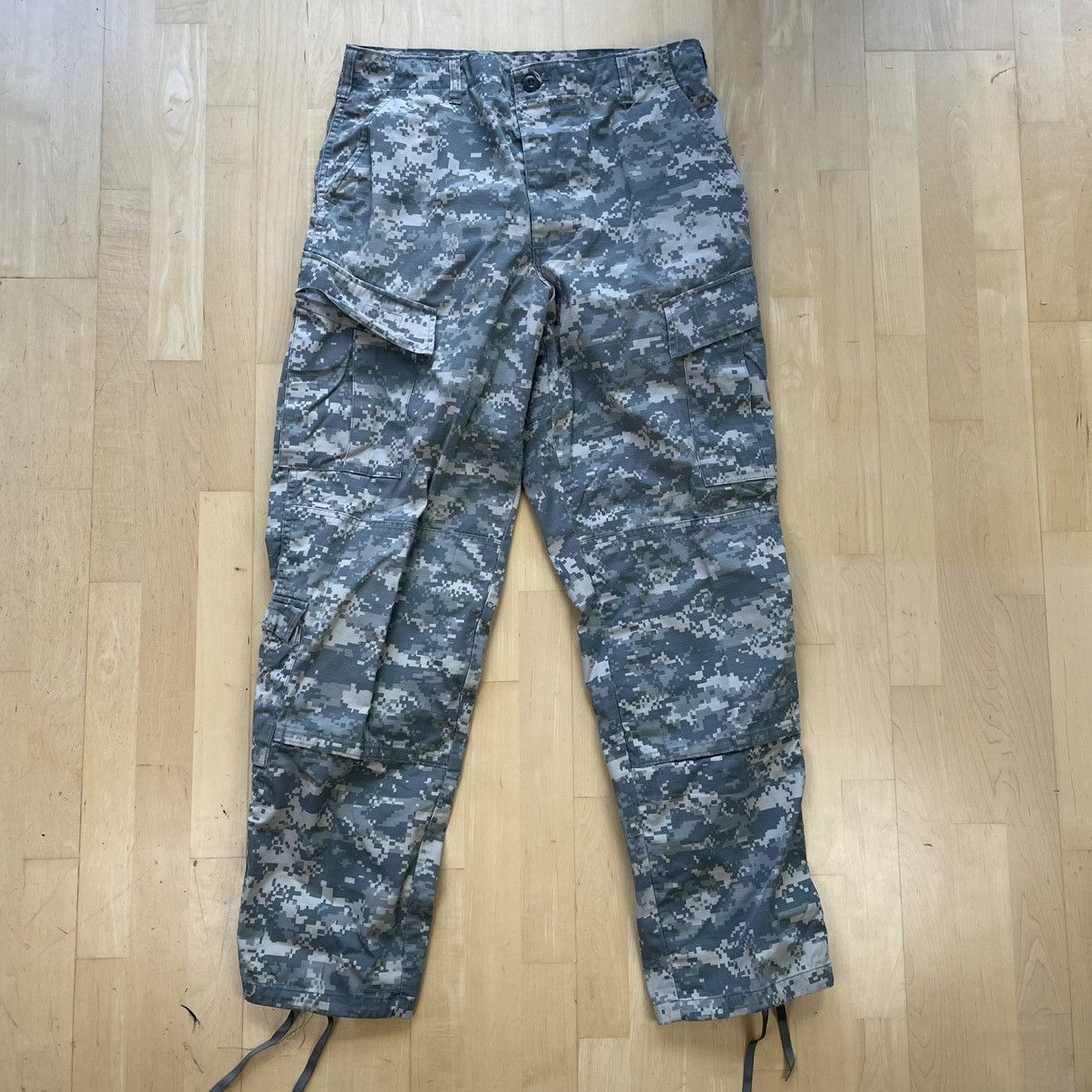 Military × Streetwear × Vintage Military issued digital camo cargo ...