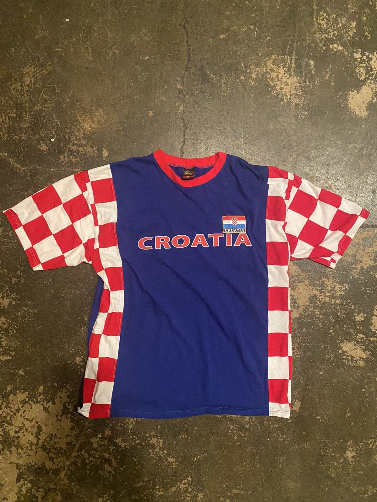 Vintage Rare Vintage 2000s Croatian National Checkered Blue/Red Tee ...