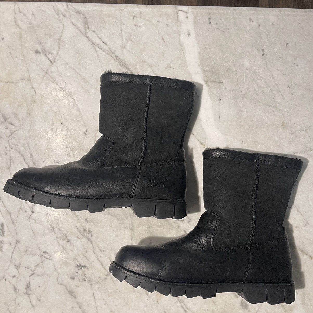 Ugg UGG Beacon Boots | Grailed