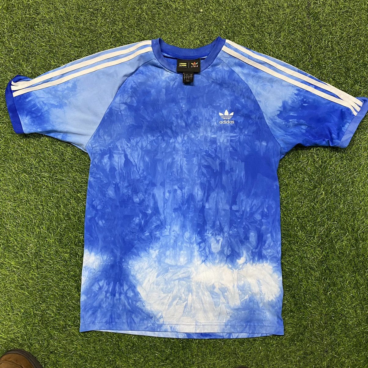 Adidas × Human Made × Pharrell Pharrell Williams Human Race Adidas Blue Tie Dye | Grailed