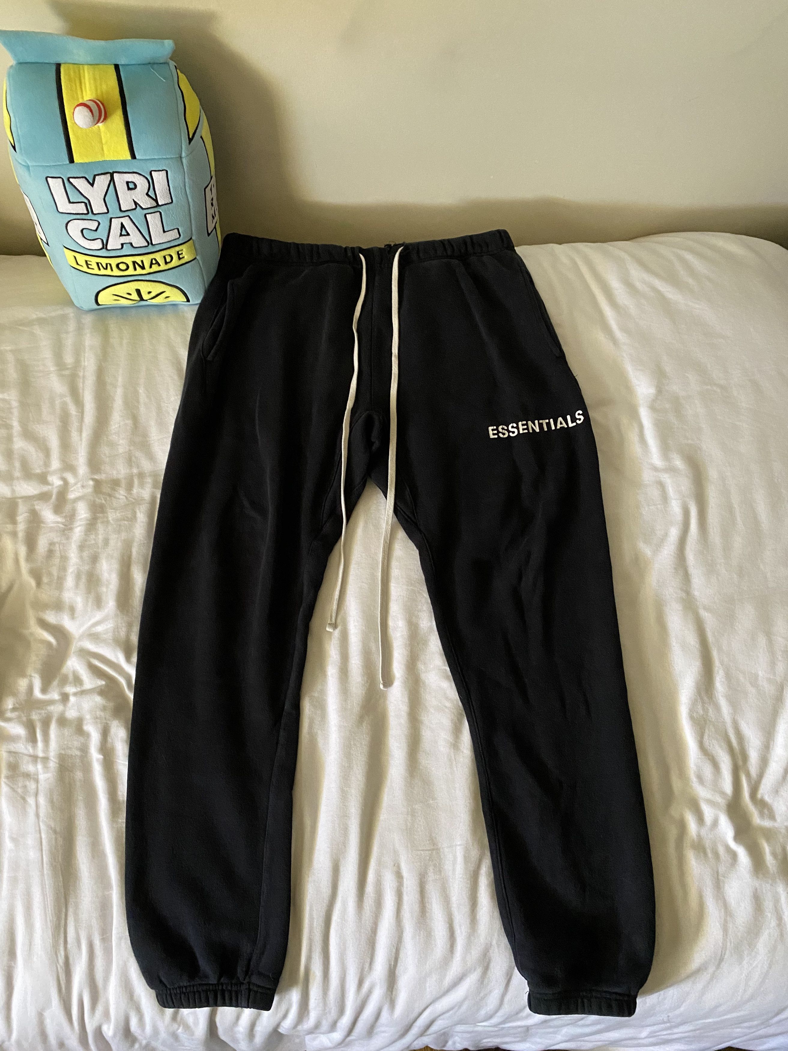 Essentials × Fear of God Fear of God Essentials Graphic Sweatpants ...