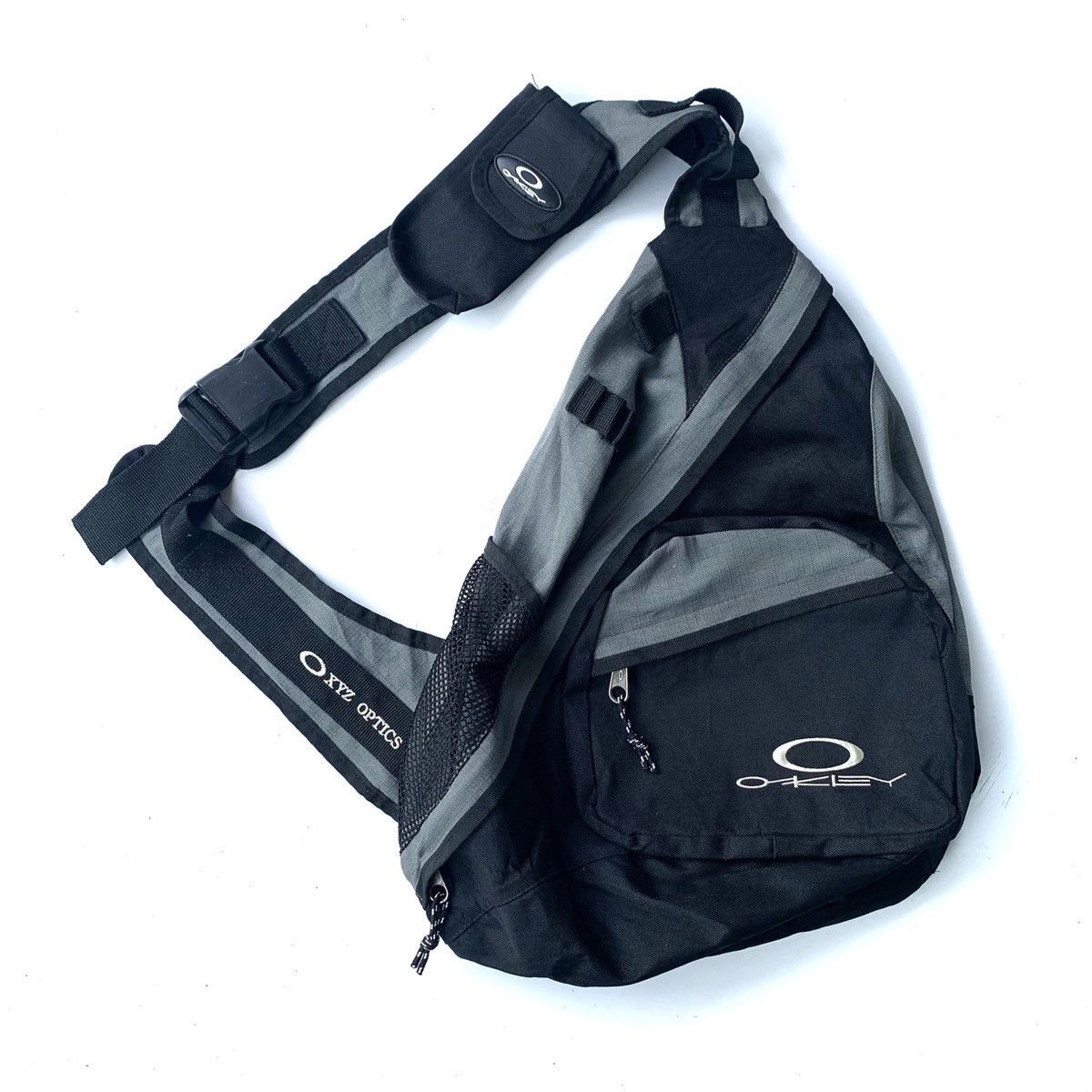 Vintage Vintage Oakley XYZ Optics slingbag | Grailed