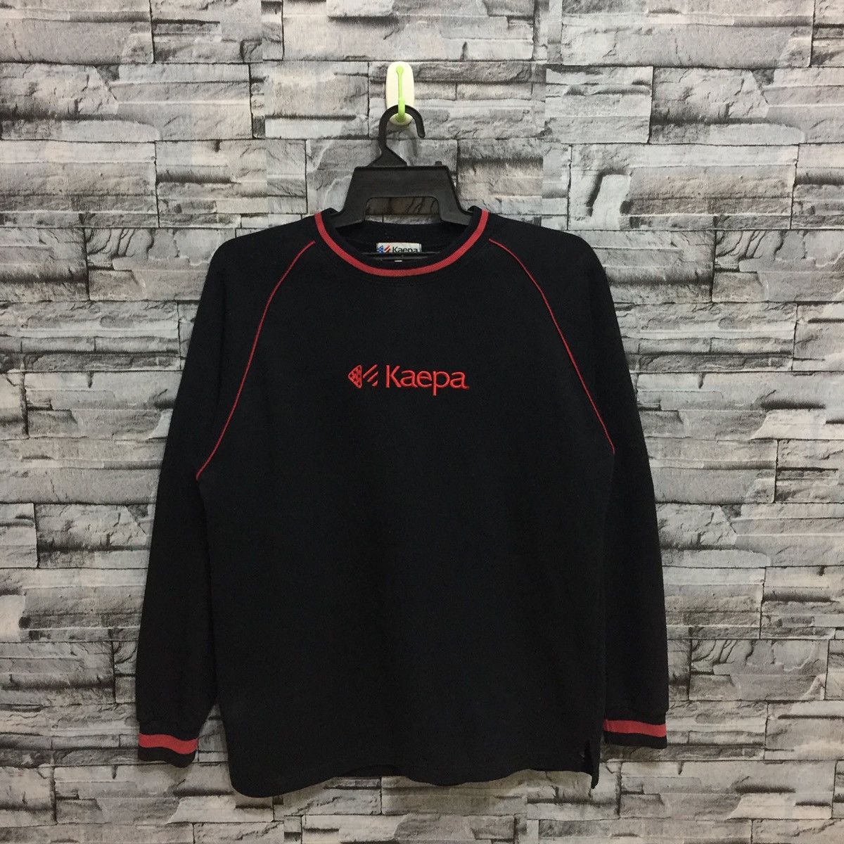 Vintage Vintage Kaepa sweatshirt embroidered big design fit L | Grailed