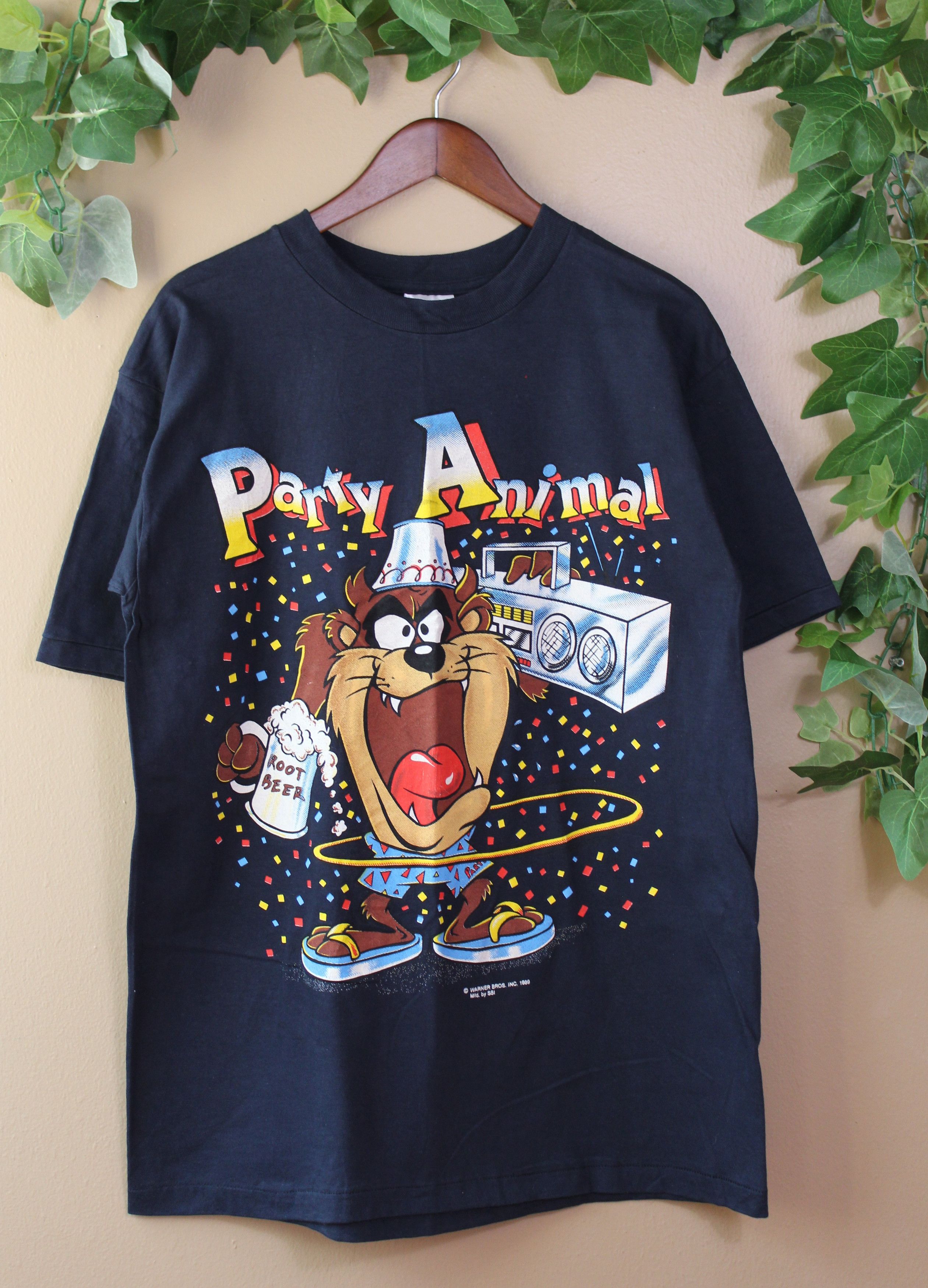 Streetwear × Vintage × Warner Bros 89’ PARTY ANIMAL TAZ TEE | Grailed