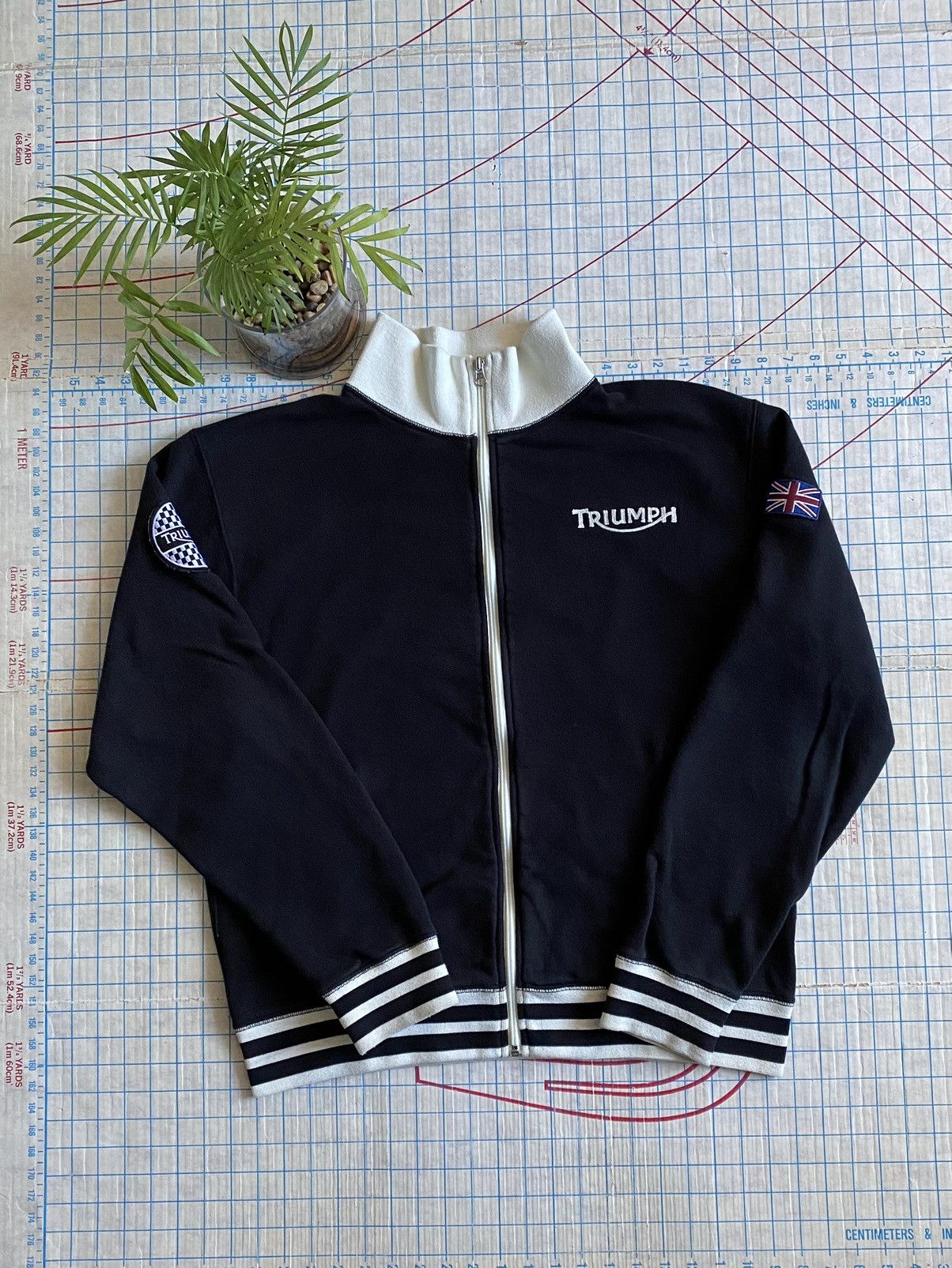 Vintage Triumph Motorcycles Bonneville T100 50th Anniversary Sweater ...