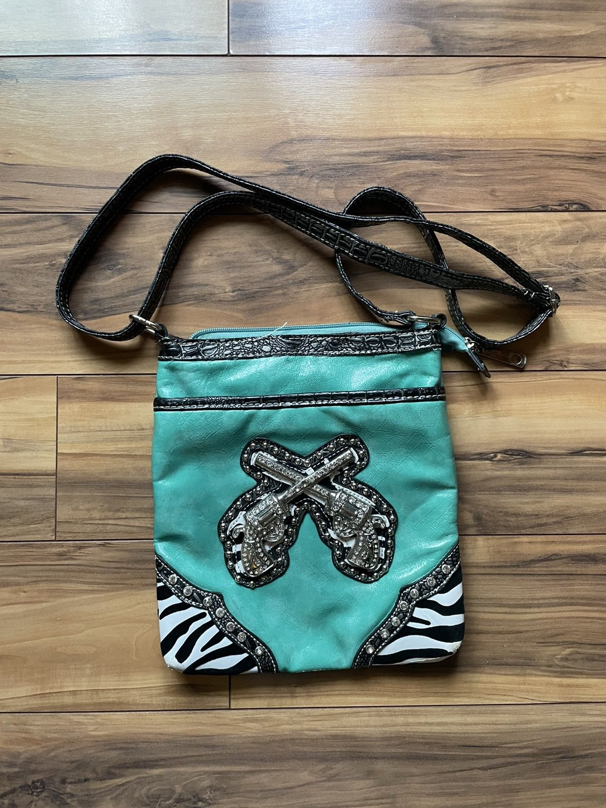 Vintage Yesir guns zebra with pistols Purse | Grailed