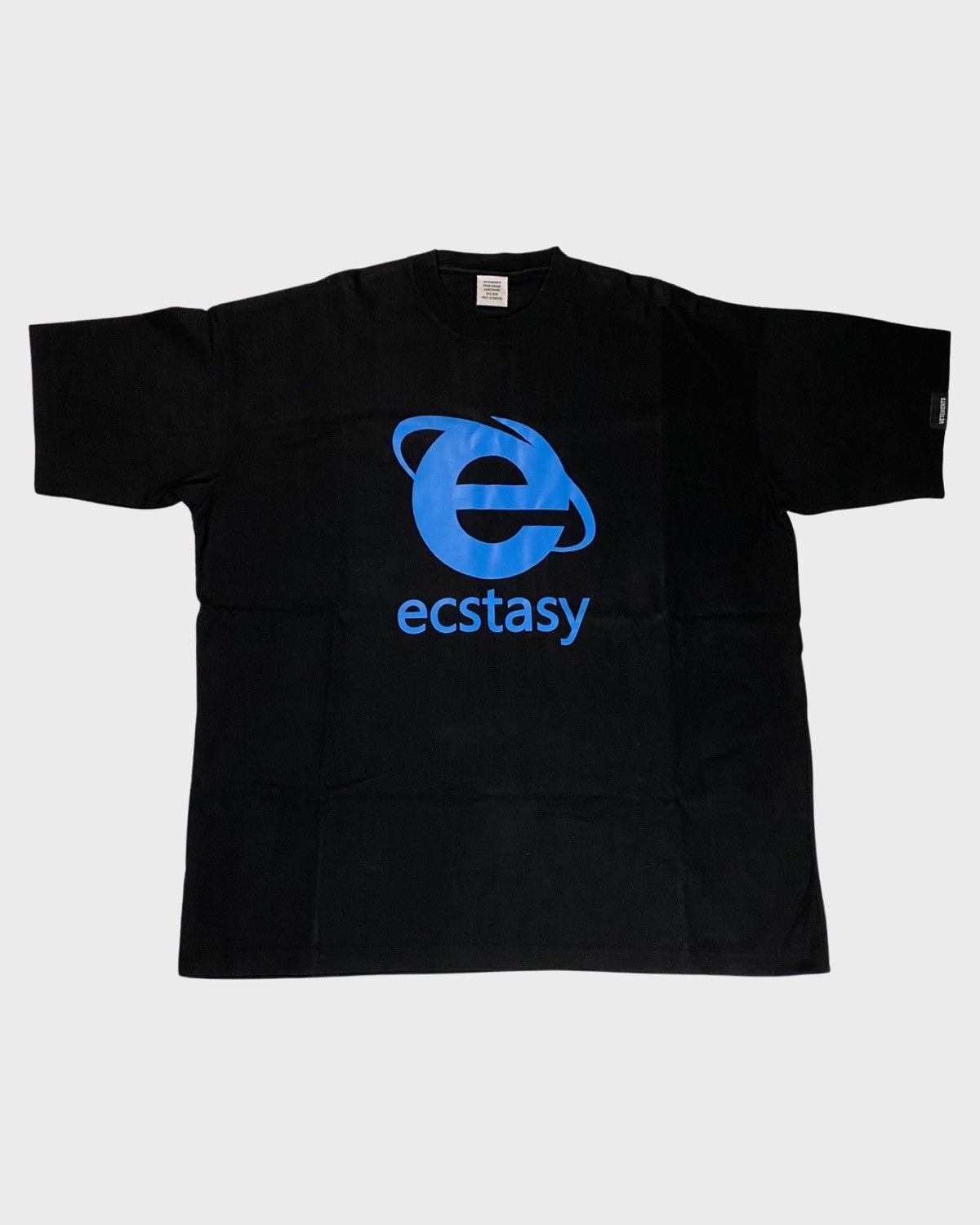 Vetements SZ S SS20 ecstasy Tee tshirt in black | Grailed