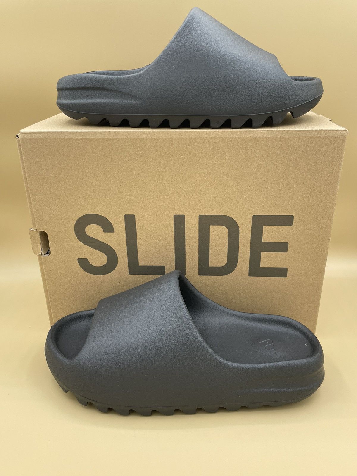Adidas × Kanye West YEEZY SLIDE (ONYX) | Grailed