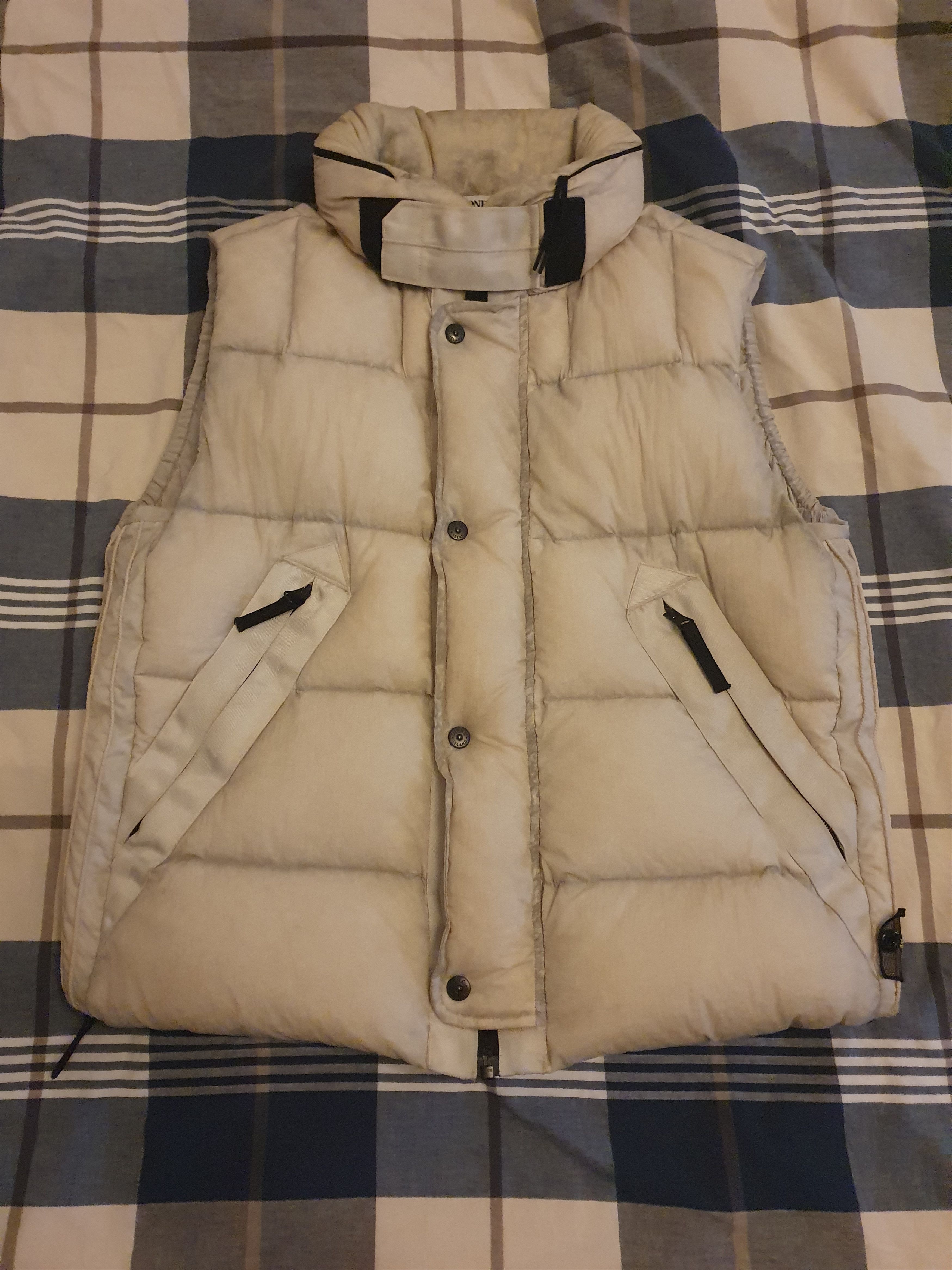 Stone Island Aw09 opaque Nylon mesh badge Down vest | Grailed