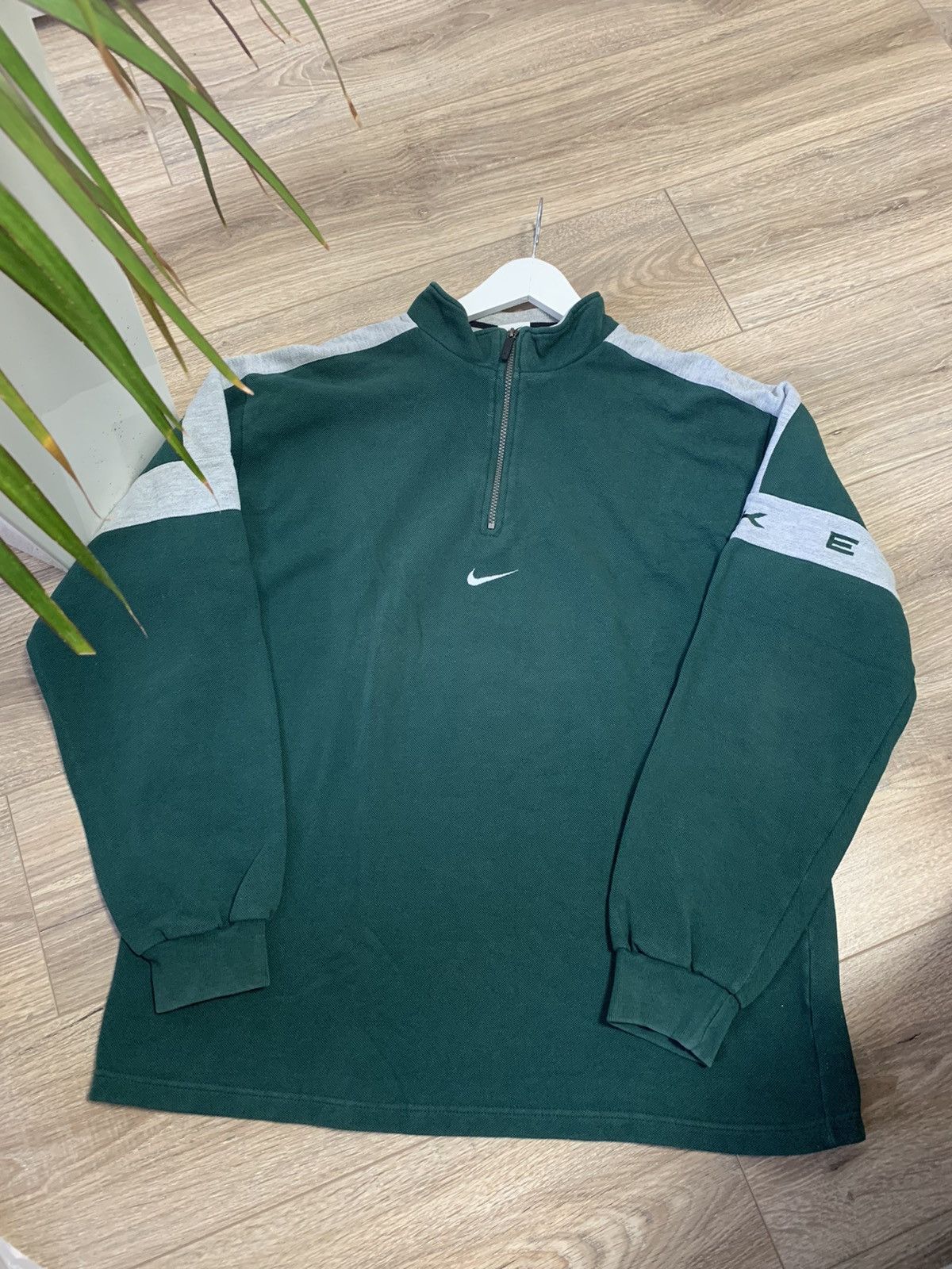 Nike × Streetwear × Vintage Nike vintage 1/4 zip center logo | Grailed