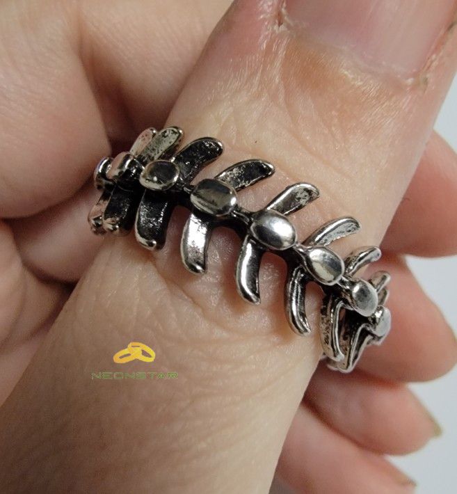 Custom × Jewelry × Streetwear Simple Fish Bone Ring | Grailed