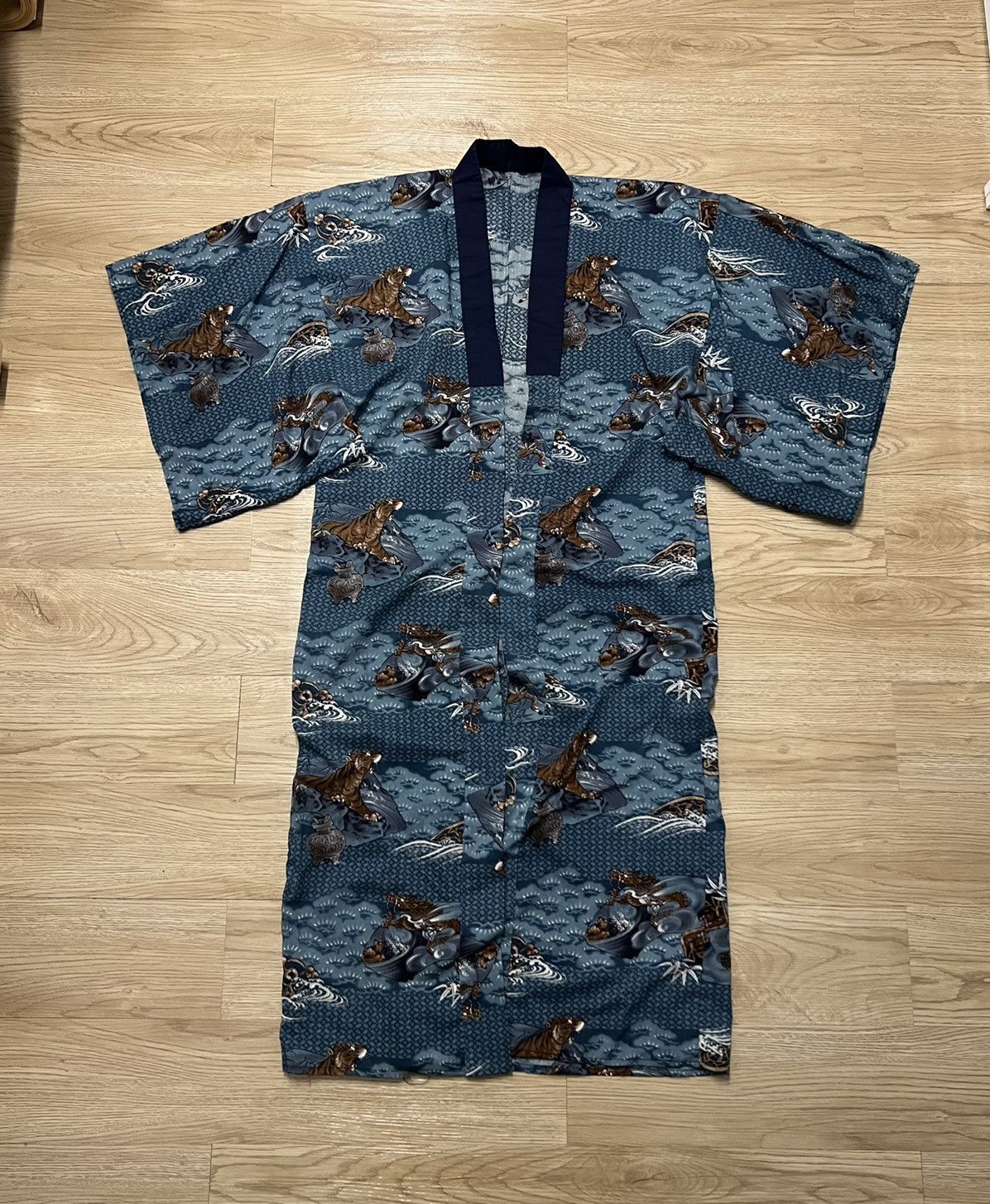 Japanese Brand × Kimono Japan Dragon Vintage Tiger Dragon Shogun Kimono ...