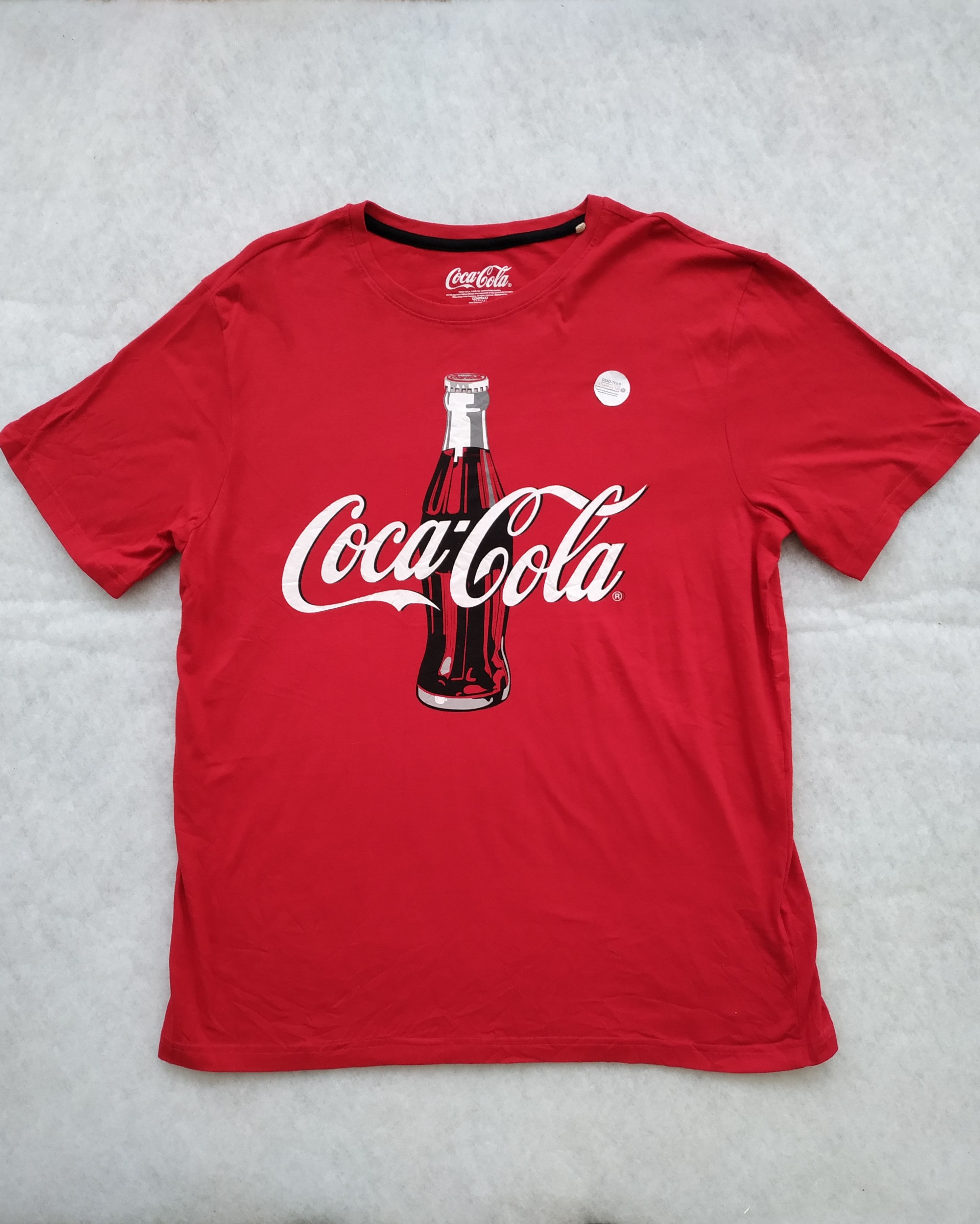Coca Cola Coca-Cola t-shirt L size classic bottle red | Grailed