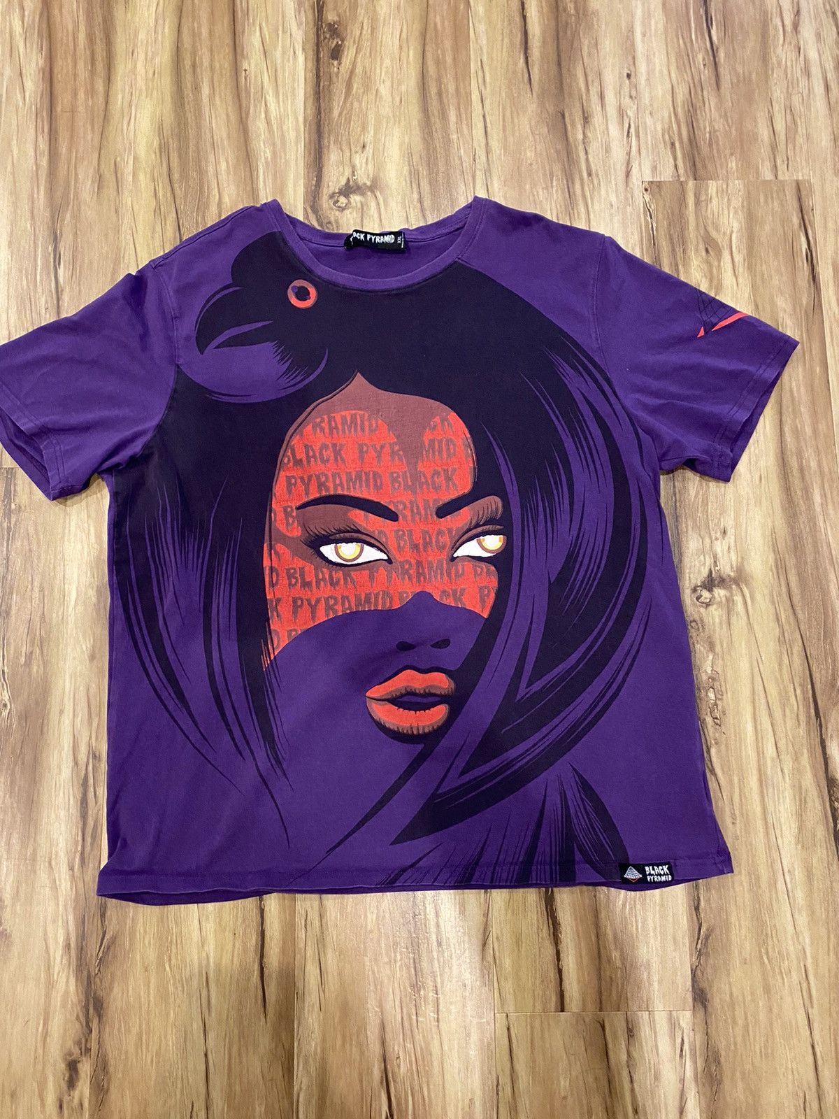 Black Pyramid Black Pyramid Womens Face Graphic Tee | Grailed